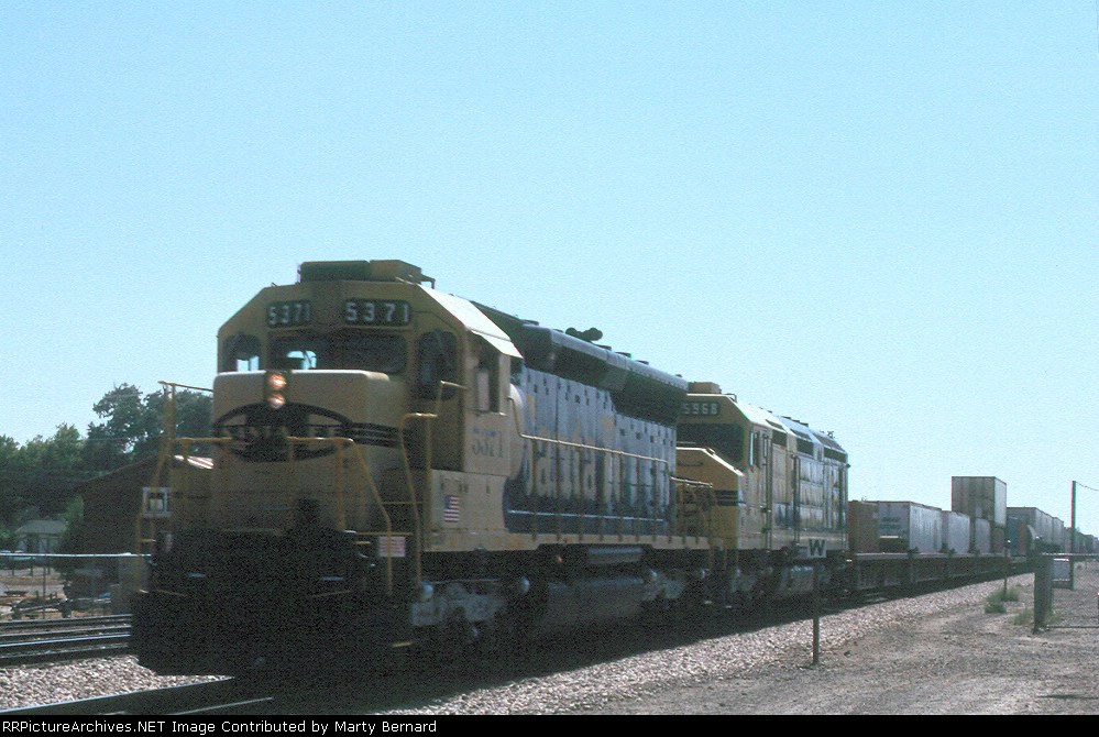 AT&SF 5391 and 5968 in 1991